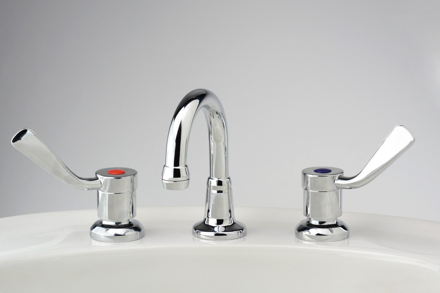 CB | Torrens Flared Lever Basin Set with Swivel Gooseneck Outlet - Hob ...