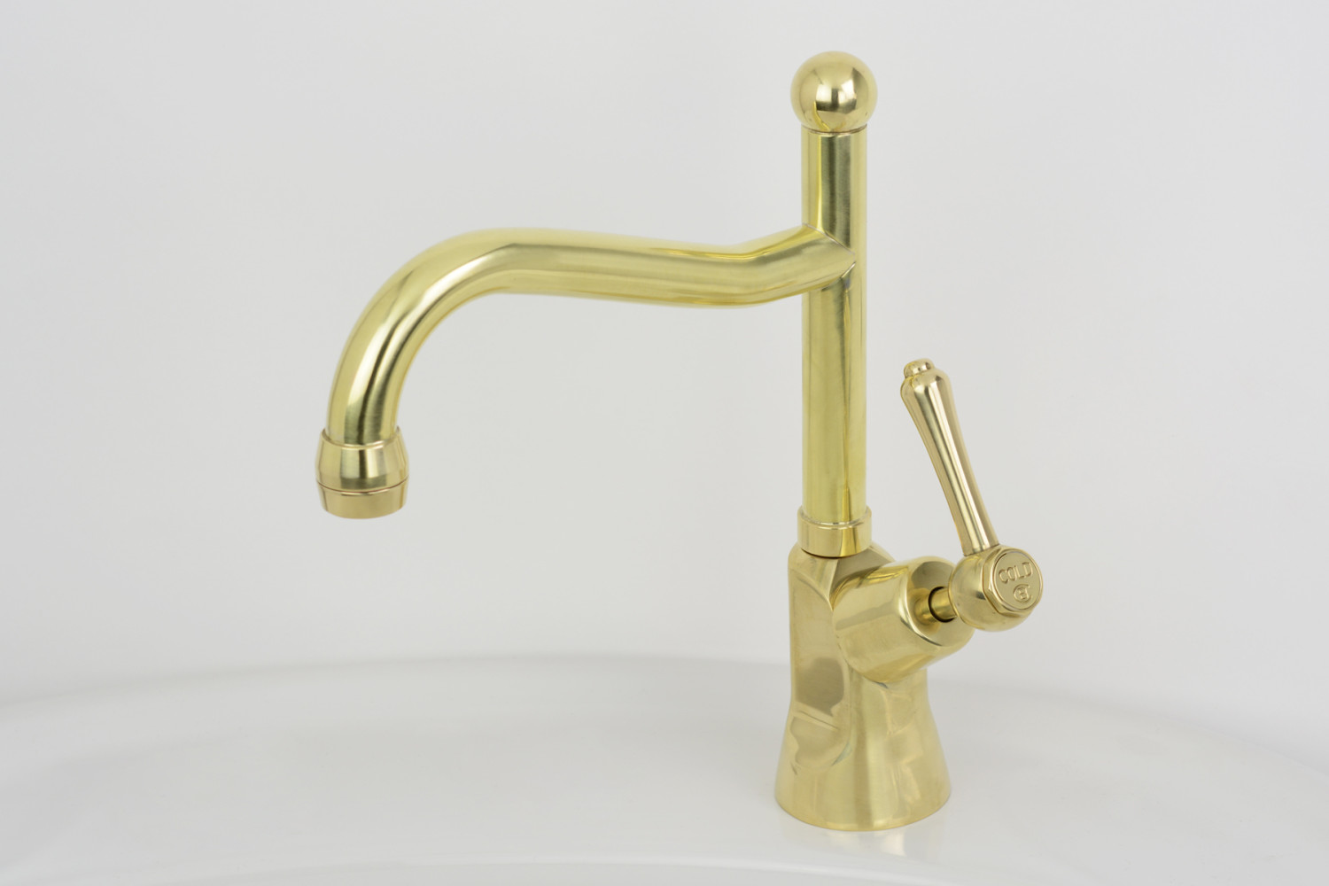 CB | Olde Adelaide Drinking Water Pillar Tap with Swivel Outlet and ...