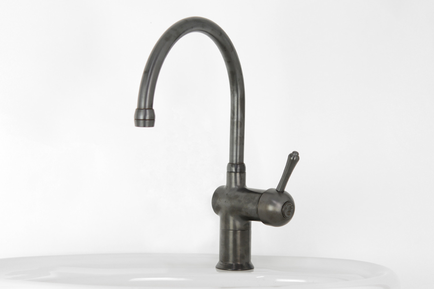 CB | Roulette Lever Flick Mixer with Sink Gooseneck Outlet - Roulette ...