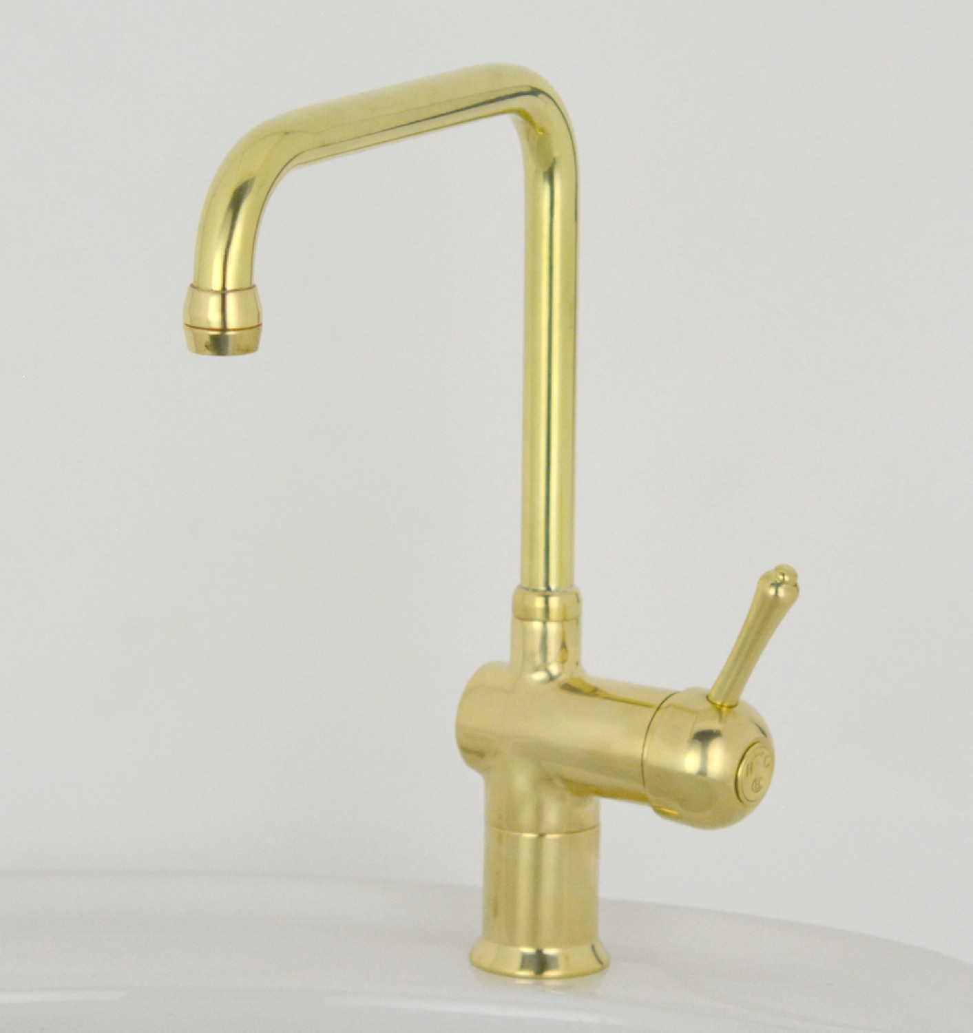 CB | Roulette Lever Flick Mixer with Sink Square Outlet - Roulette ...