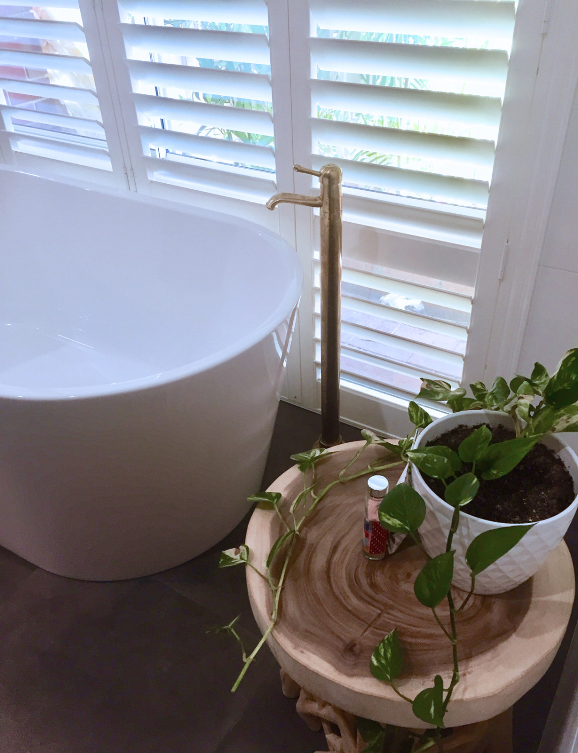 CB | DB Floor Mounted Bath Filler with Fixed Outlet - DB Mixer™ Series ...