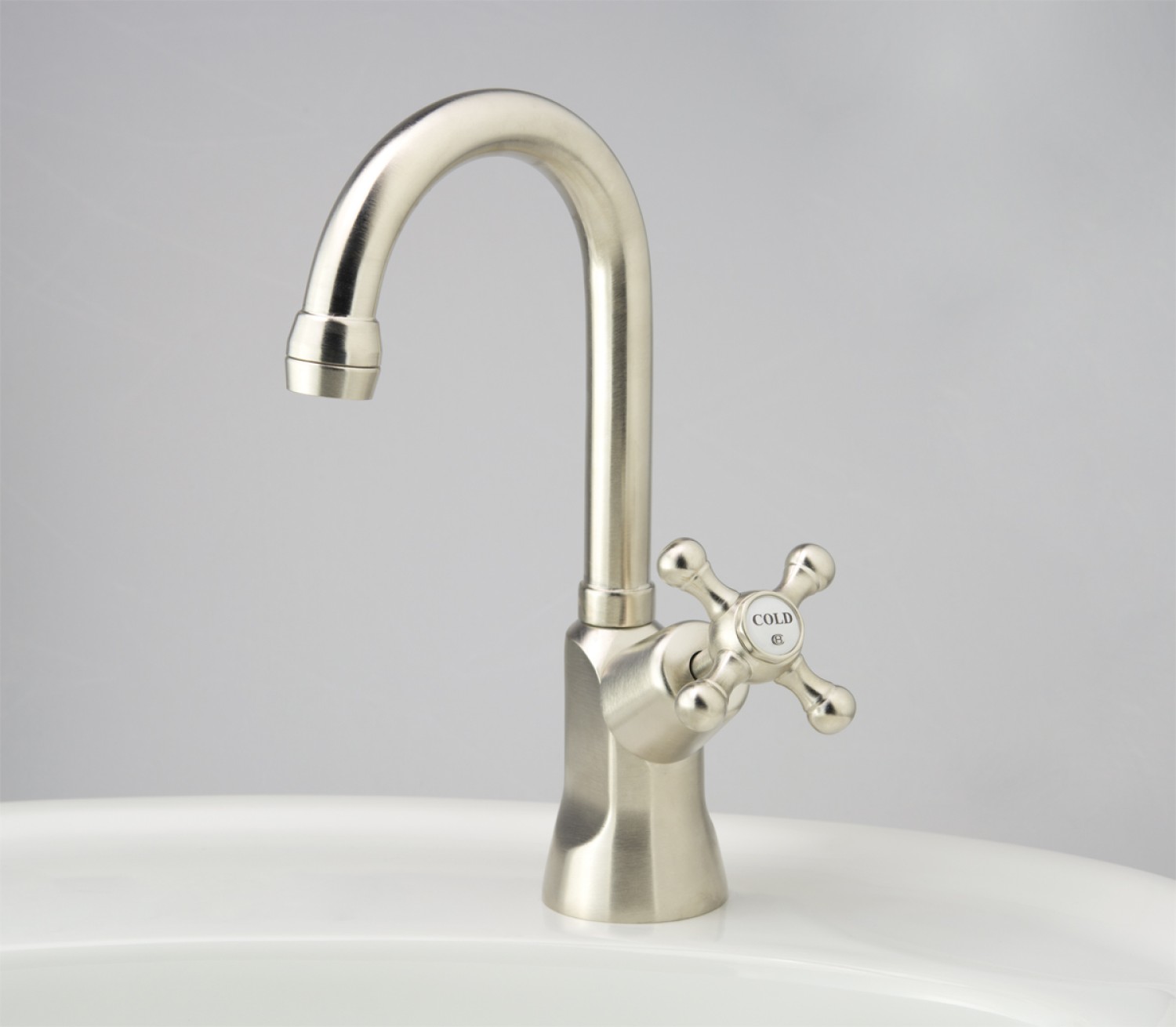 CB | Roulette Drinking Water Pillar Tap with Swivel Gooseneck Outlet ...