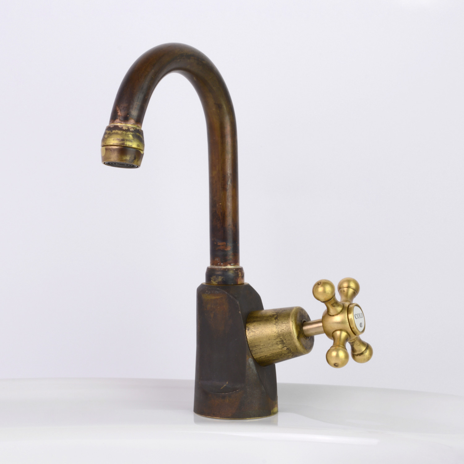 CB | Roulette Drinking Water Pillar Tap with Swivel Gooseneck Outlet ...